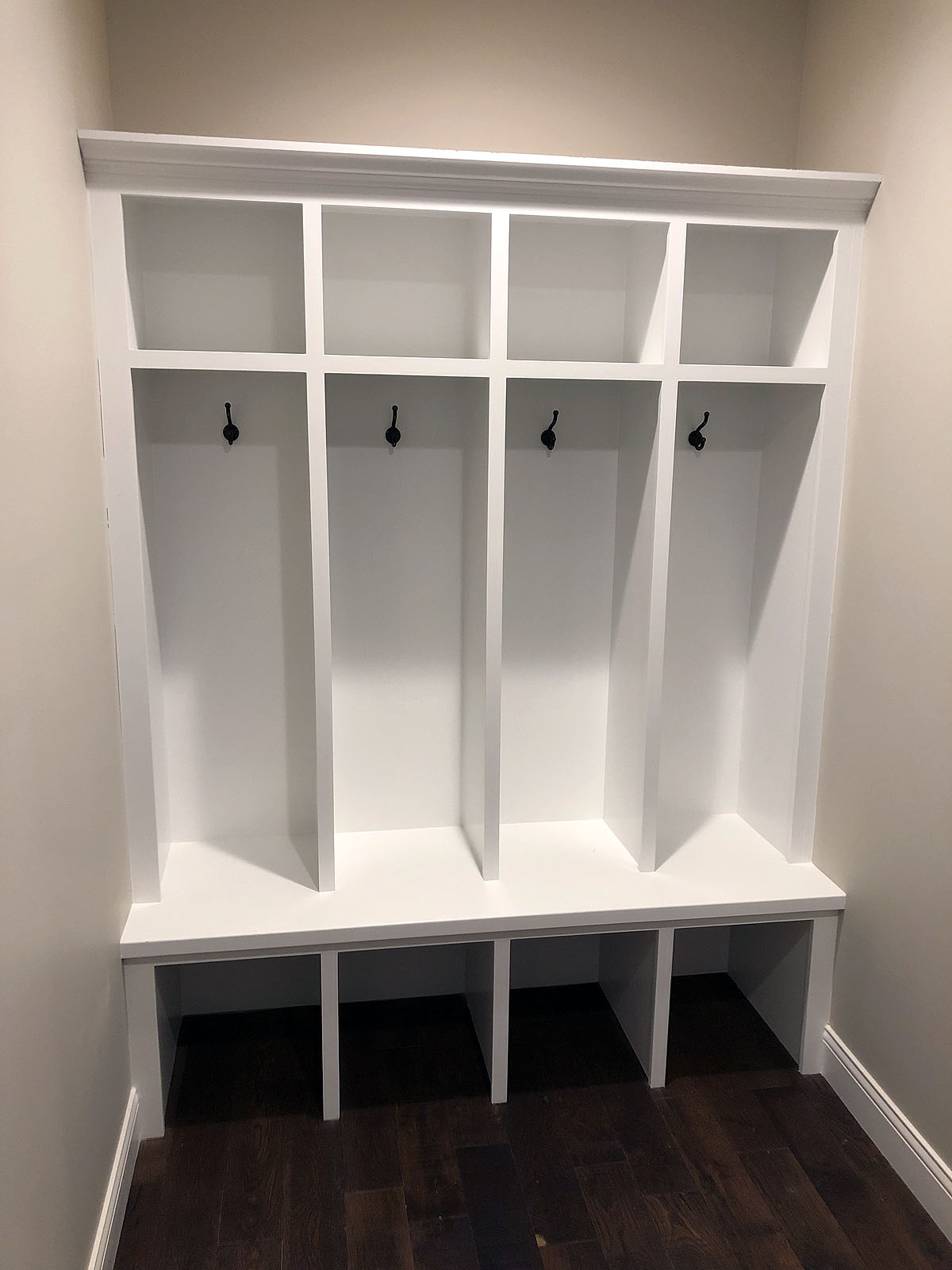 built-in-mud-room-bench-cubbies | Custom Homes by Tompkins Construction